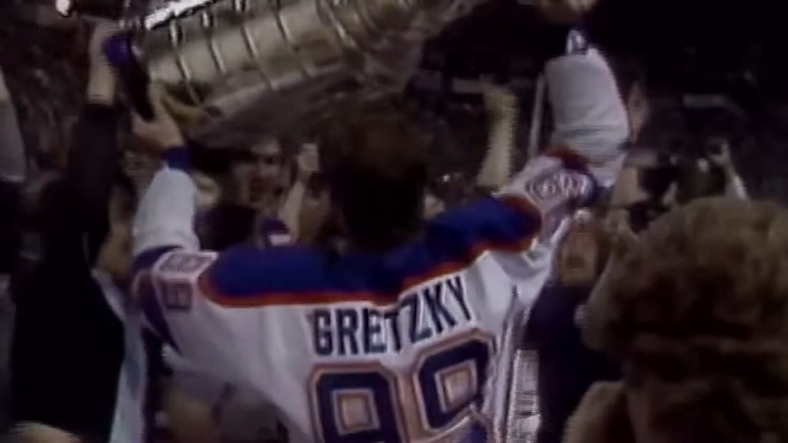 How Many Stanley Cups Does Wayne Gretzky Have? Records Set by The Great ...